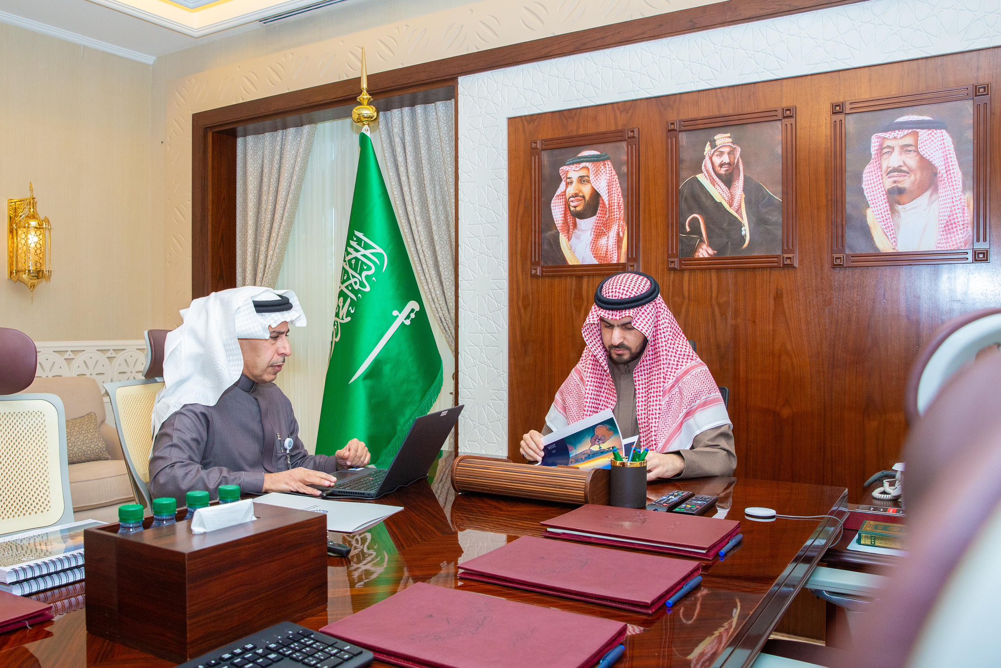 نائب أمير الشرقية يستقبل الرئيس التنفيذي لهيئة تطوير المنطقة الشرقية